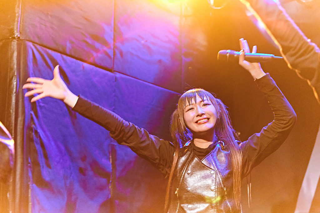 【LIVE REPORT】ASPが初ライヴでアルバム全曲披露、アンコールで再びノンストップで13曲 - StoryWriter